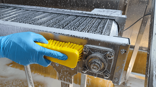 How a Foam Cleaning Machine Can Revolutionize Your Food Factory ...